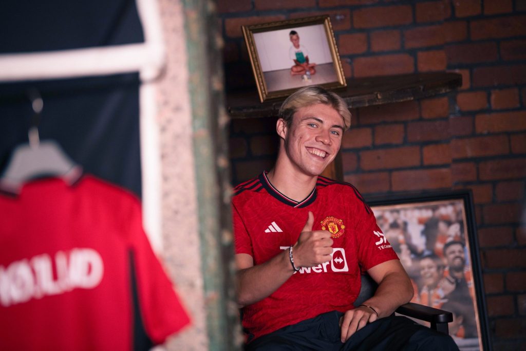 Rasmus Højlund se une al Manchester United - Madrid Football Agency